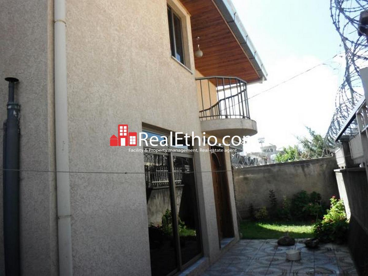 Four bed room ground plus two house for rent at Gurdsholla, Addis Ababa ...