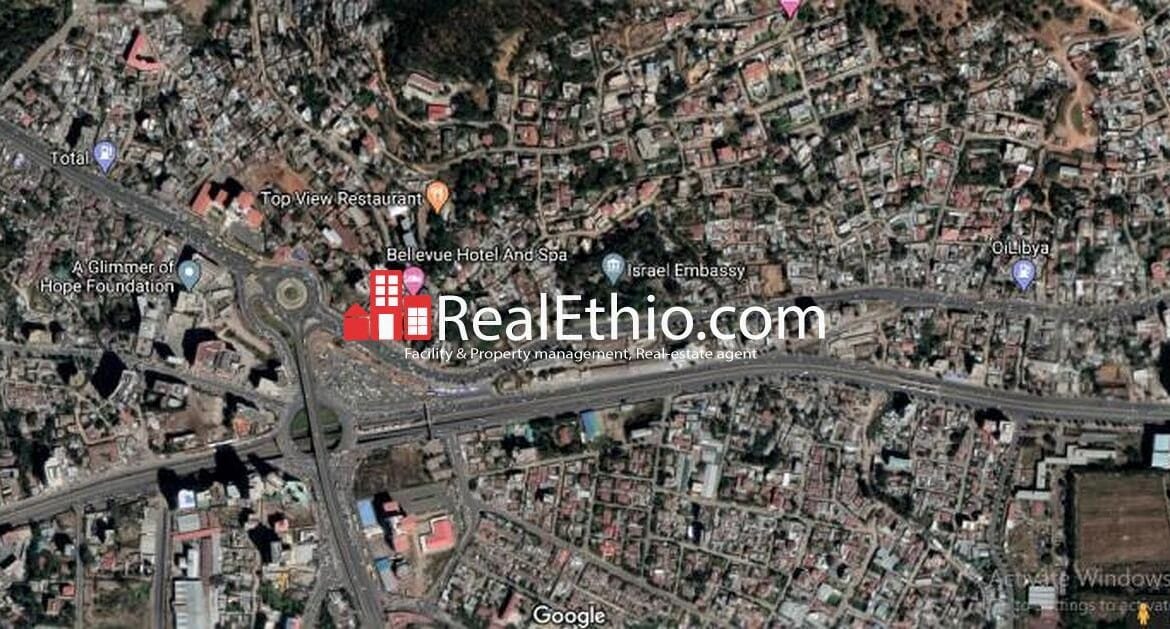 Megenagna Top view old villa in Addis Ababa for Sale