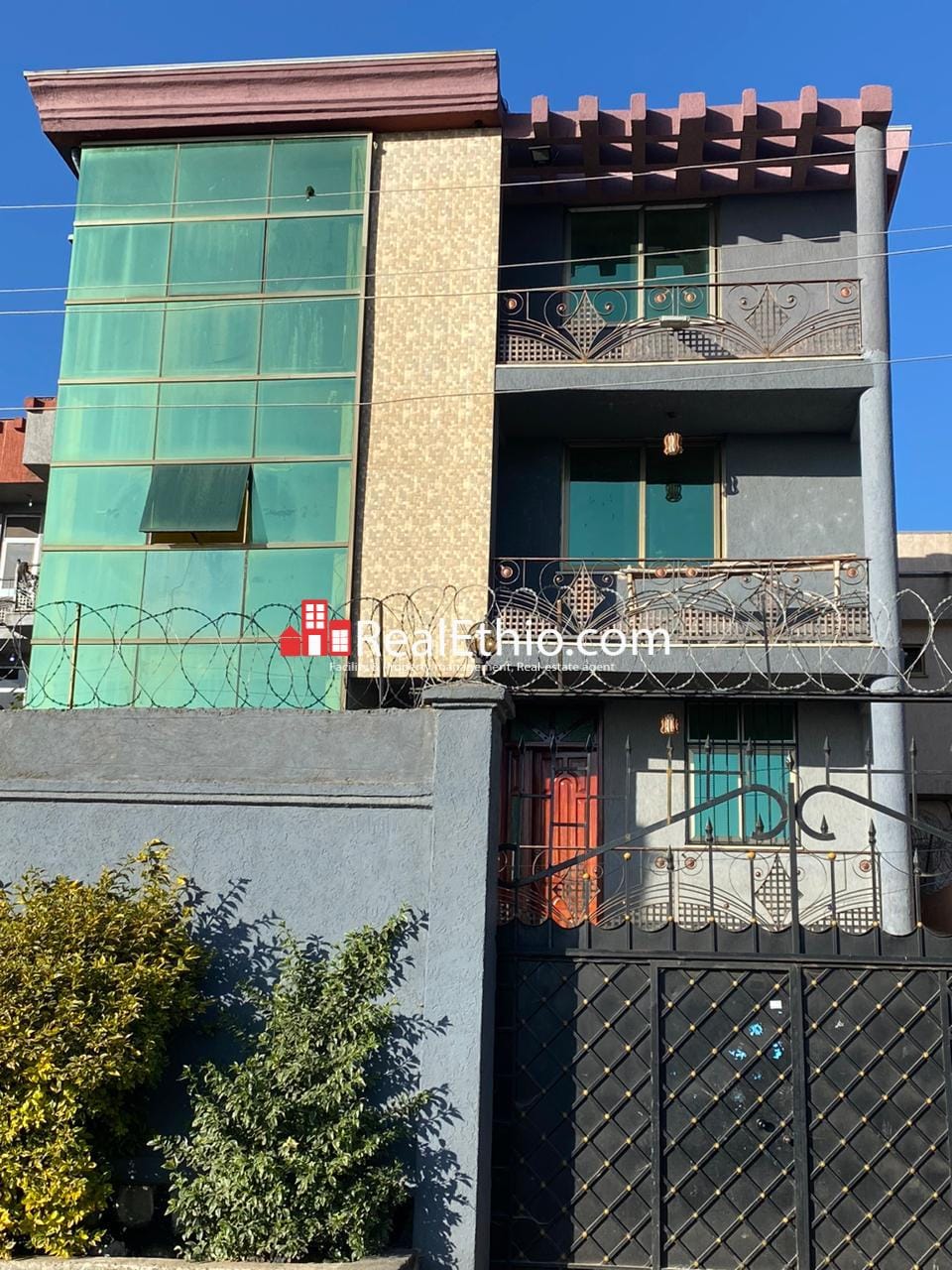 Burayu Ashawa Meda Diaspora Safer, G+2 house for sale, with a beautiful ...