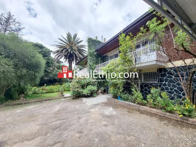 Sarbet G1 4 Bedrooms House in Addis Ababa for Rent
